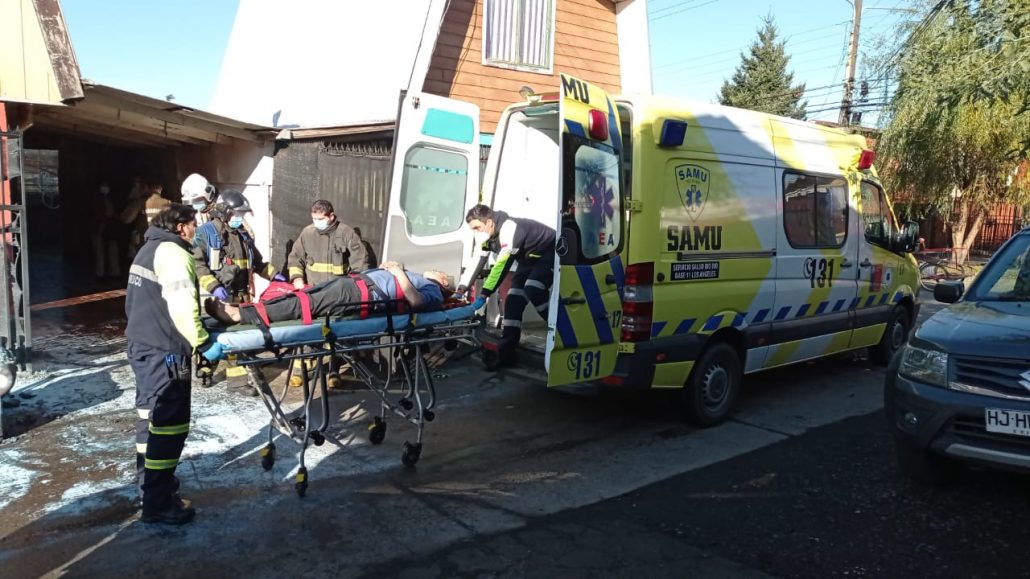 Los Ángeles Un Lesionado Deja Incendio En Lomas De Santa María